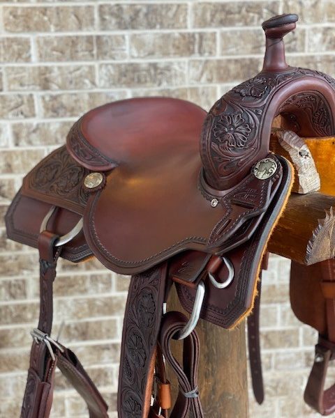 Western Saddles | Best Saddles For Sale In 2022 [TOP PRICES]